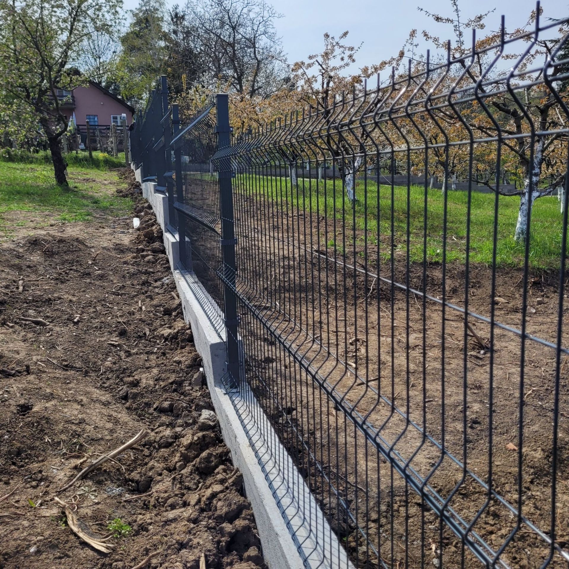 3D panelna ograda – savremeno rešenje za ograđivanje. Sirma / Ograde ...